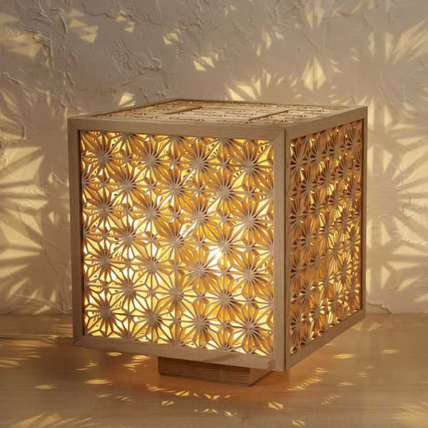 Kumiko Woodcraft Lantern, Largel, Cubic shape with hemp leaf patterns ...